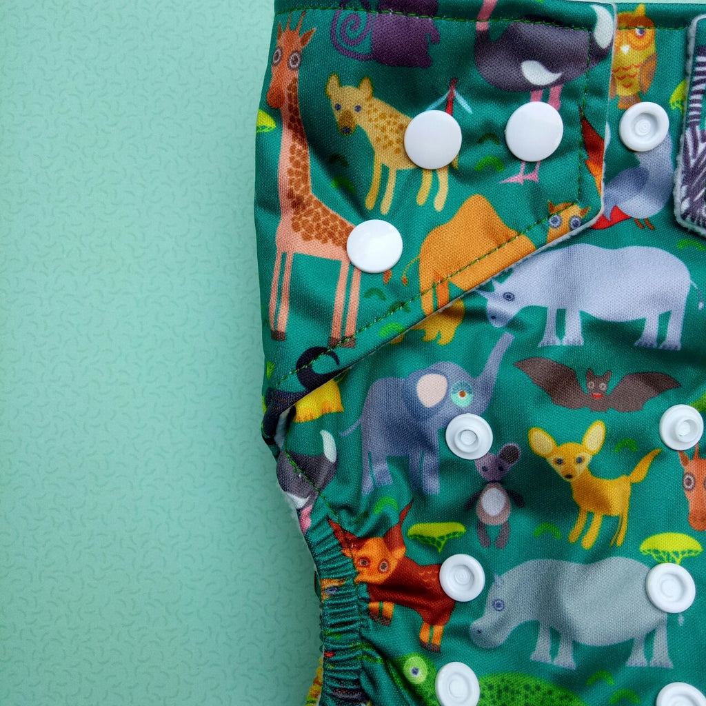 Hippybottomus Stay Dry Bamboo Cloth Nappy - Zoo